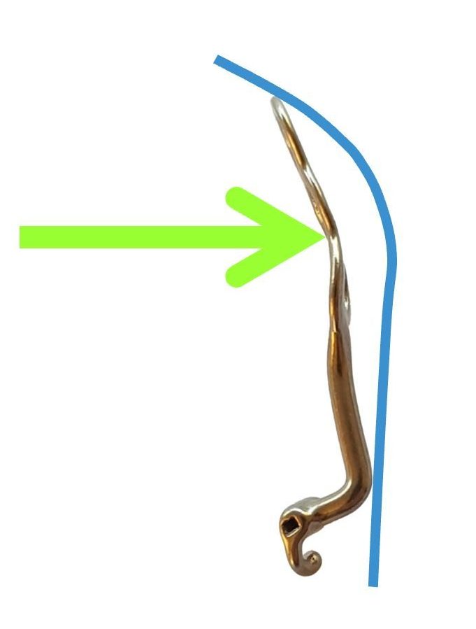 Surgeon – Less Chin